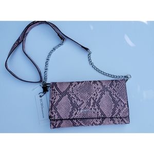 BCBGeneration Bags | Nwt Gold Chained Crossbody Bag | Poshmark